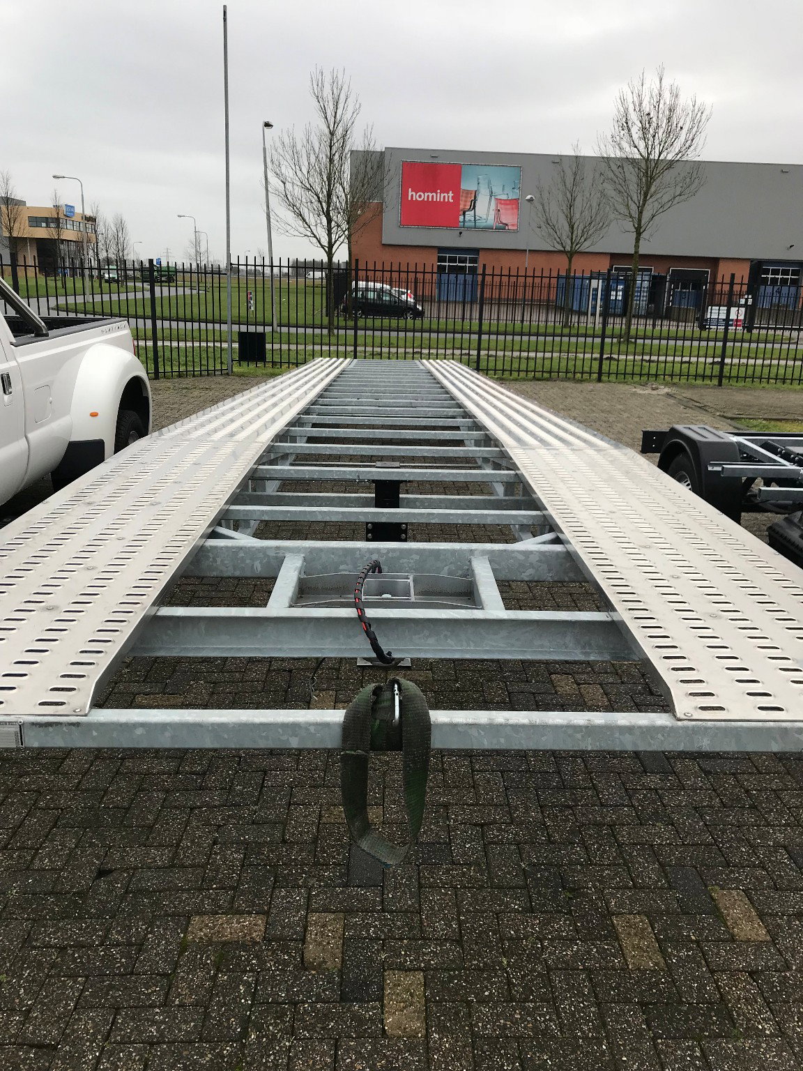 Car transporter trailer, 12 meters in length, behind chassis cab ...